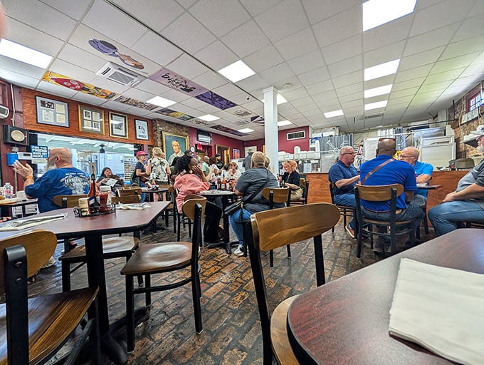 No empty tables here! The packed dining room speaks volumes—when locals fill a restaurant, you know you've struck culinary gold.