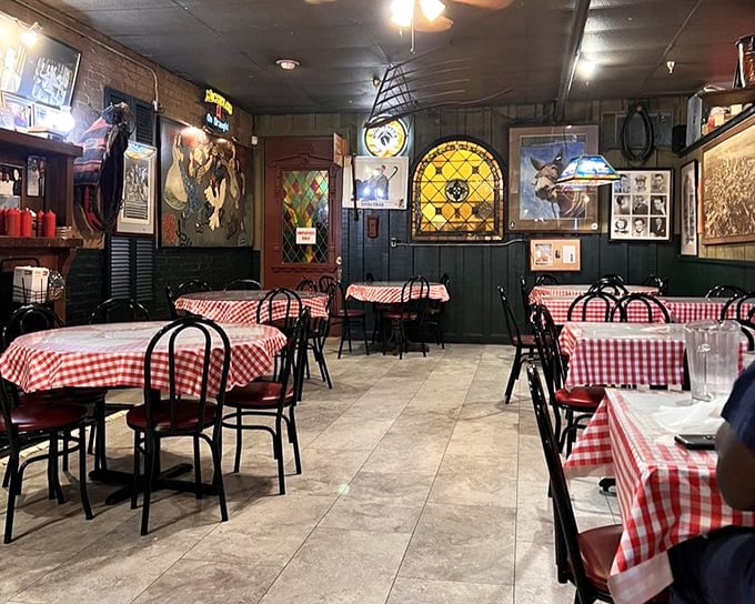 Where barbecue memories are made. These tables have heard more "mmms" and "wows" than a Hollywood red carpet.