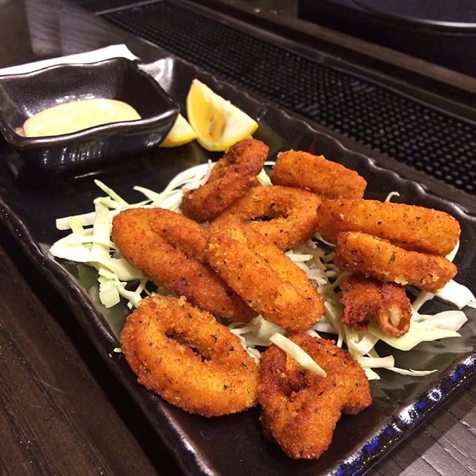 Calamari that crackles with each bite, served on a bed of cabbage that's basically just there for moral support.