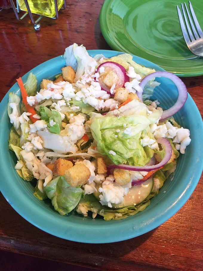 A salad that actually excites – crisp lettuce, vibrant veggies, and croutons that crunch like they mean business.