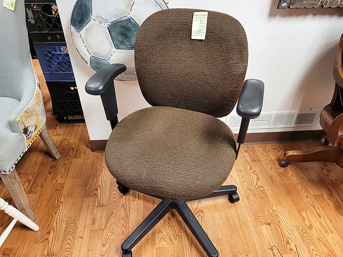 Office chair or time machine to corporate America circa 1998? Either way, it's priced less than your last office lunch delivery.