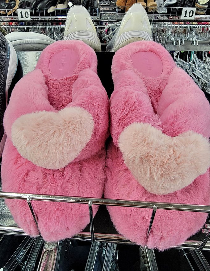 Fuzzy pink slippers with heart-shaped accents – because your feet deserve a hug too. Comfort doesn't have to cost a fortune.