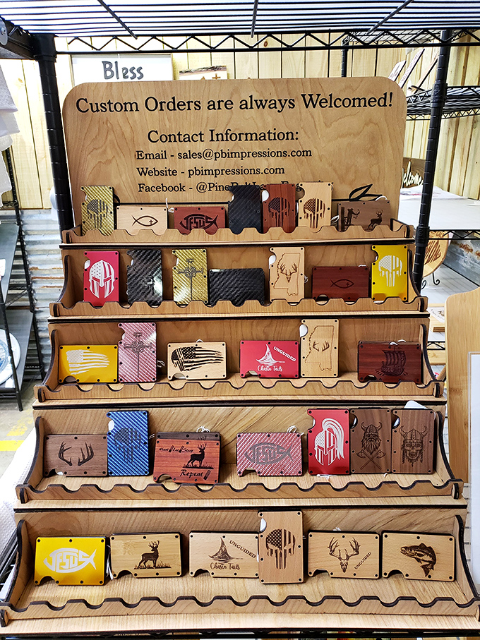 Craftsmanship meets patriotism in these handmade wooden card holders featuring everything from fish to flags – perfect for the outdoorsy Mississippian.