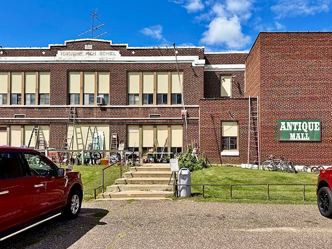 School's in session for vintage lovers! Hixton Antique Mall repurposes this classic brick schoolhouse into a treasure trove of history.