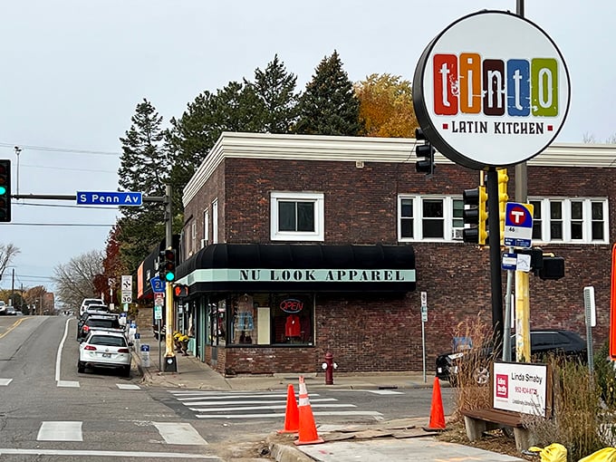 Nu Look occupies the kind of charming corner building where you'd expect to find hipsters discussing vinyl records.