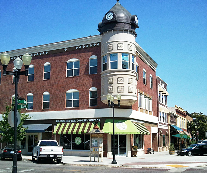 The Shoreline Inn anchors this coastal gem where relaxation is the main attraction.