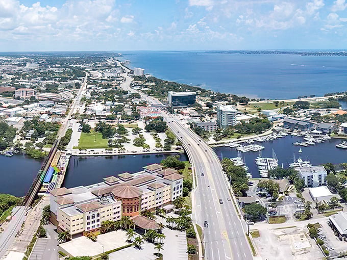 Indian River living means having nature's tranquility right outside your perfectly manicured front door.