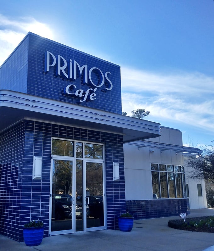 Contemporary design meets timeless breakfast favorites at this polished yet approachable morning destination.