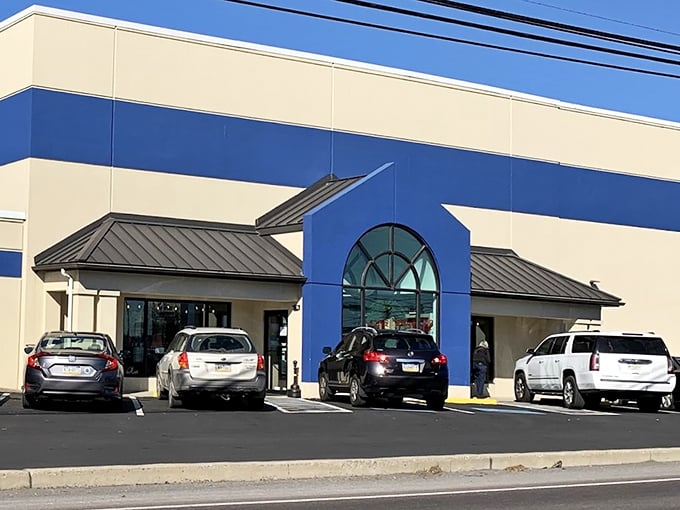 Re-Uzit entrance: "Modern thrifting at its finest. This spacious entrance welcomes bargain hunters with promises of organized treasure hunting."