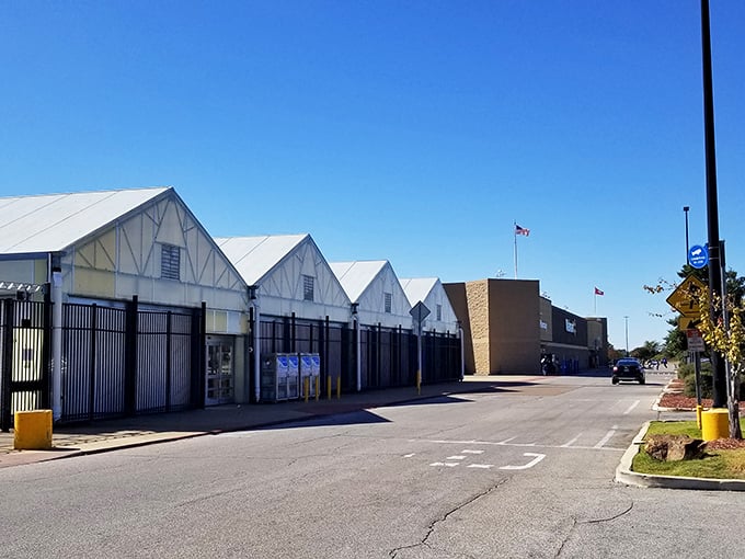 West Memphis offers big-city proximity with small-town prices, a combination as perfect as biscuits and gravy.