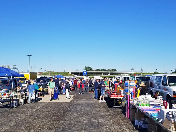 The ultimate summer Sunday tradition—where $25 in your pocket feels like a fortune among endless rows of potential treasures.