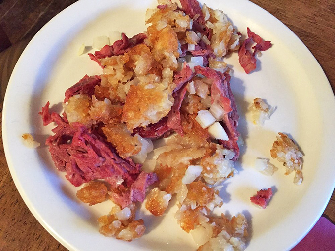 Corned beef hash that doesn't hide its intentions. Bold, hearty, and unapologetically delicious—like breakfast with attitude.