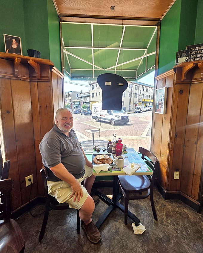 Window seats at Dor-Stop offer prime people-watching with your pancakes—breakfast and a show for the price of one.
