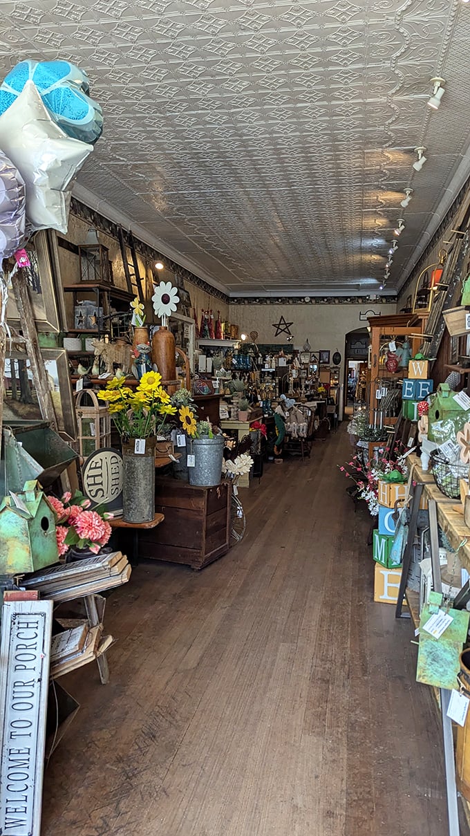 Looking down this wooden-floored corridor is like peering through a kaleidoscope of Americana – each turn revealing another perfectly arranged vignette.