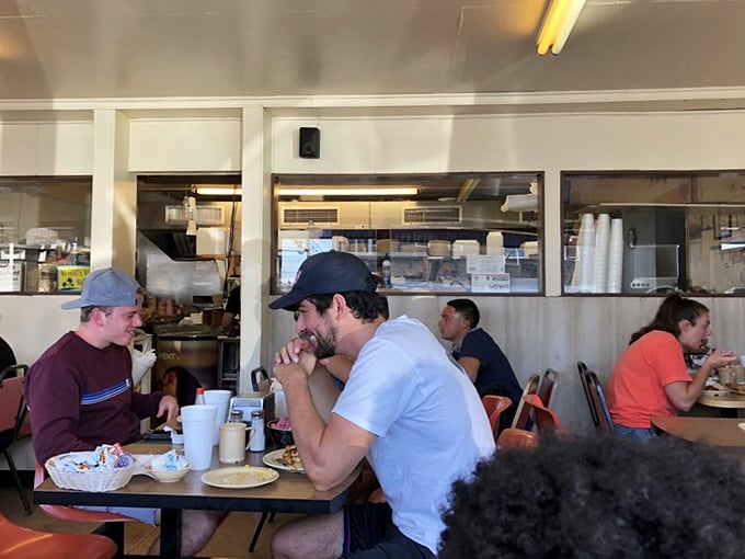 The breakfast crowd in their natural environment – a symphony of forks against plates and the occasional "pass the syrup" creating the perfect morning soundtrack.