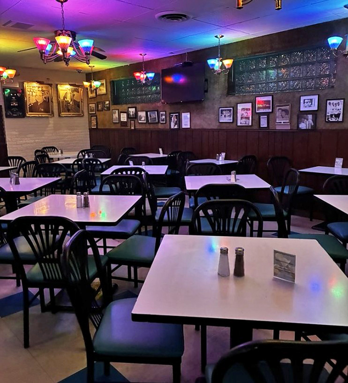 Empty tables that won't stay that way for long—the calm before the delicious storm of neighborhood regulars and pizza pilgrims.