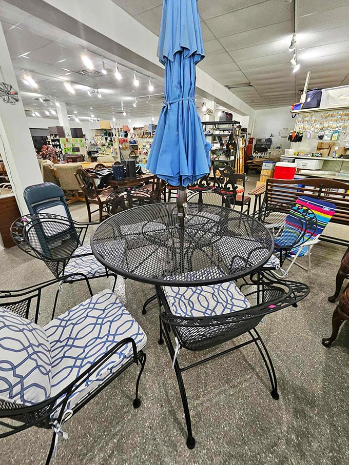 Patio furniture that's ready for its summer comeback tour—complete with cushions and an umbrella for those perfect Michigan evenings.
