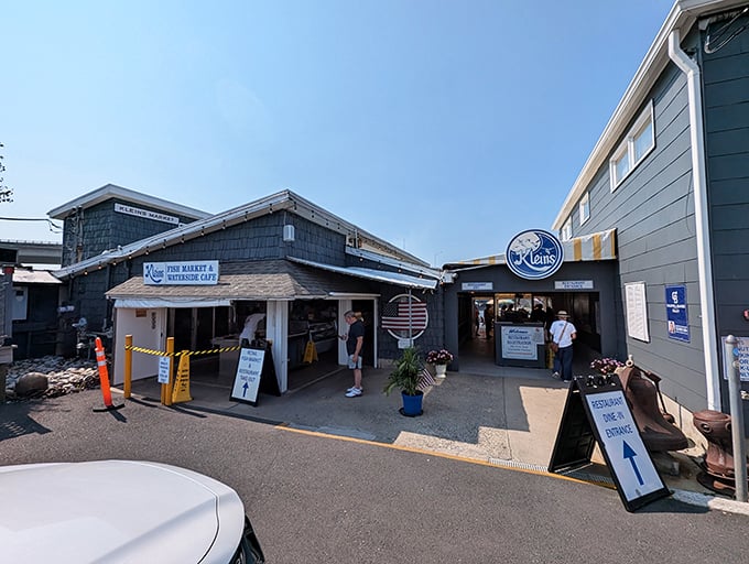 Nautical nosh nirvana! Klein's weathered charm speaks of decades serving ocean treasures to generations of seafood-loving Jersey families.