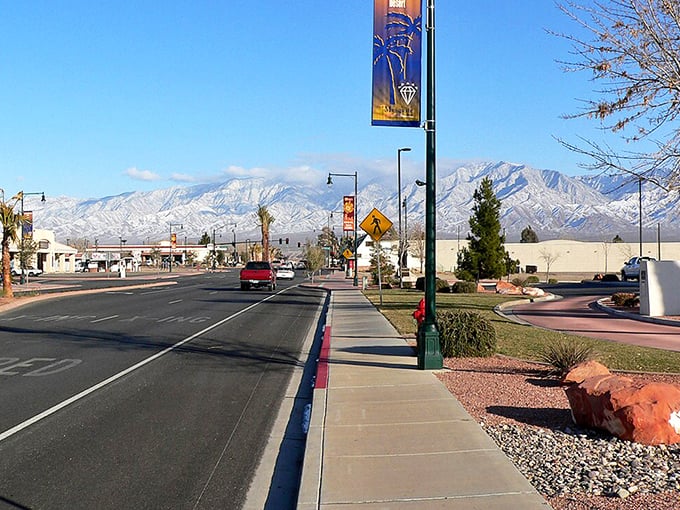 Mesquite's desert development – where golf courses and retirement dreams bloom in the most unlikely places.