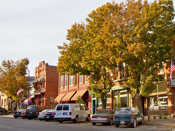 Mount Vernon's main street offers a perfect blend of college-town energy and small-town charm.