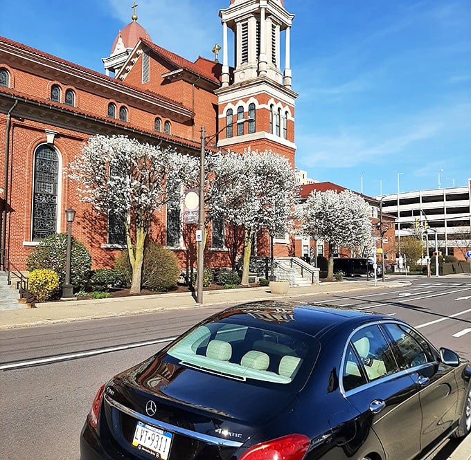 Scranton's downtown view captures that perfect blend of urban convenience and small-town affordability that retirees dream about.