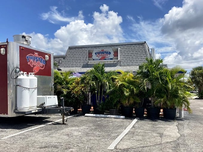 Gray shingles outside, lobster magic inside. This unassuming spot proves you should never judge a restaurant by its roof.