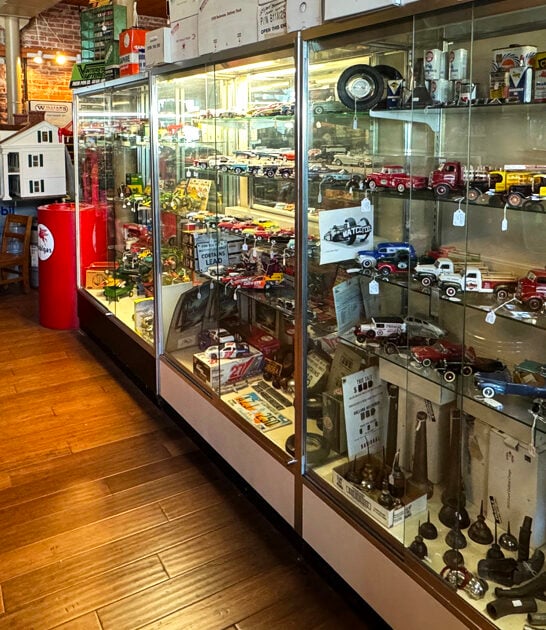 antique toy store maryland ftr