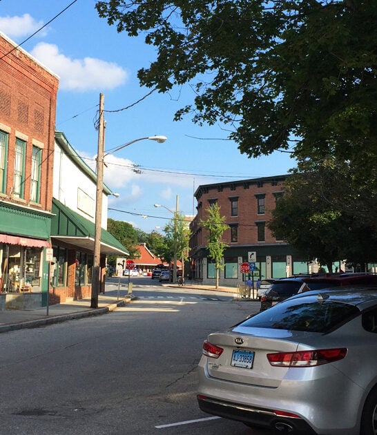 astounding small towns connecticut ftr