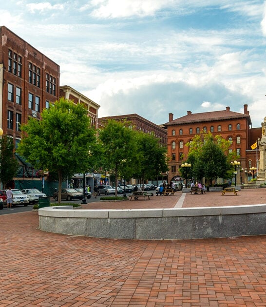 connecticut-town-retirement-lifestyle-FTR