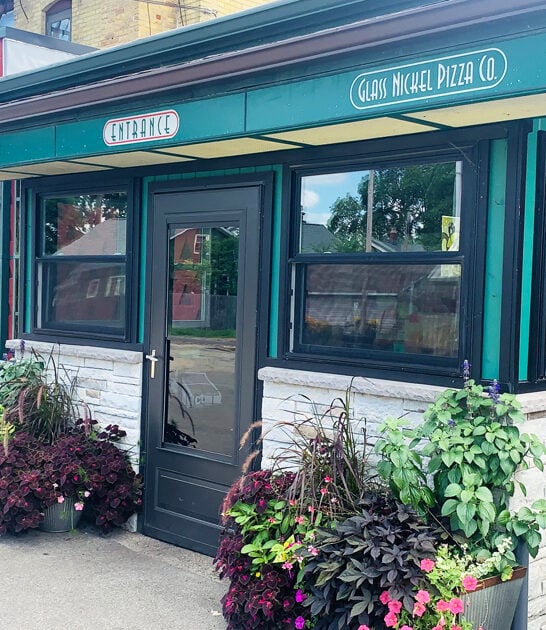 iconic pizza restaurants wisconsin ftr