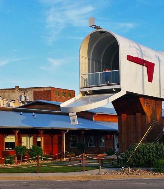illinois roadside fun destination ftr