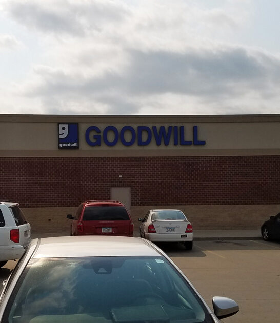 iowa thrift store wardrobe ftr