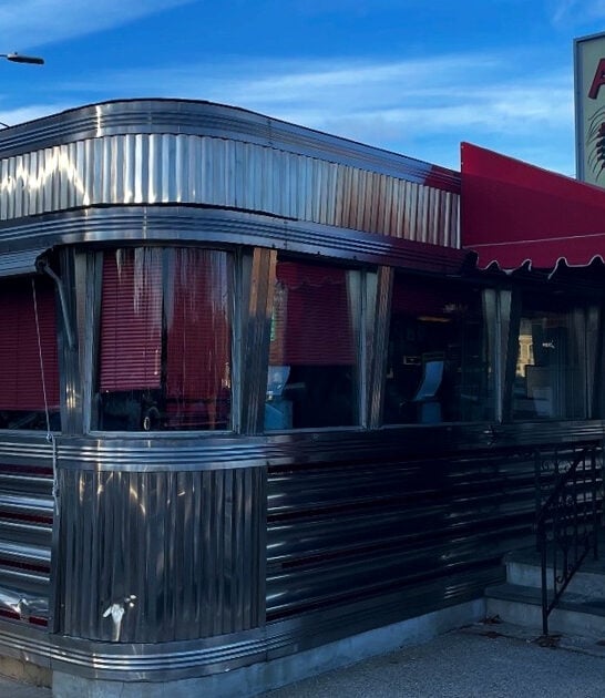 massachusetts breakfast restaurants legendary ftr